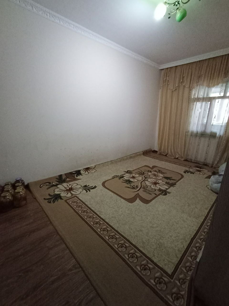 Массив Панельныйда Уй сотилади