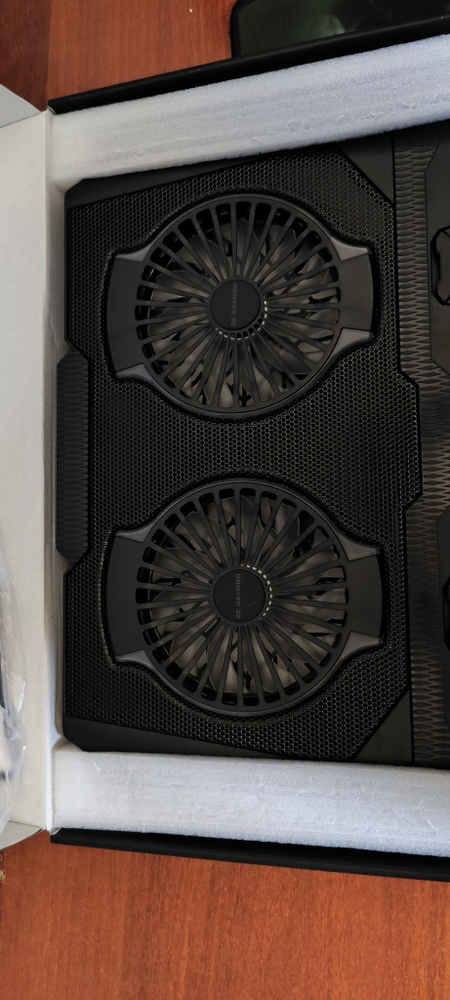 Подставка для ноутбука с курьером Cooling Pad CPG 006