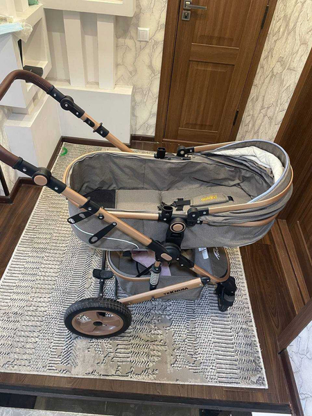 Коляска детская Teknum 531W deyarli yangi