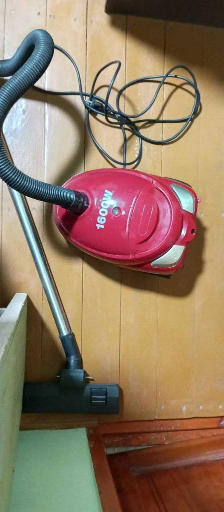пылесос DAEWOO ишлаб турибди 1600 W