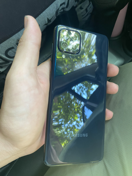 Samsung galaxy a 22 sotiladi pul zaril