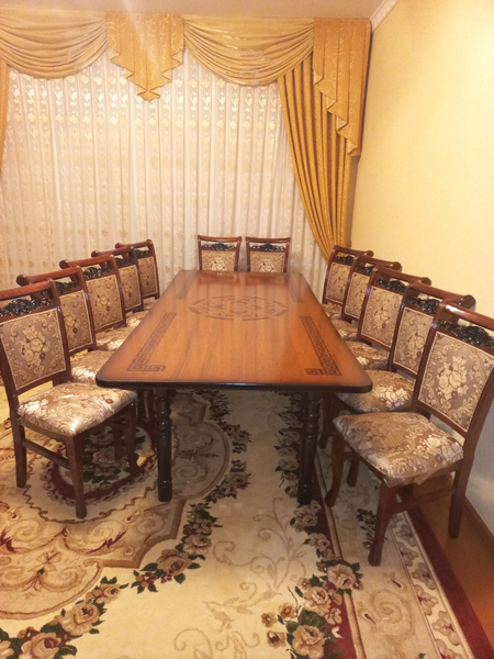 Стол стул сотилади 12 талик