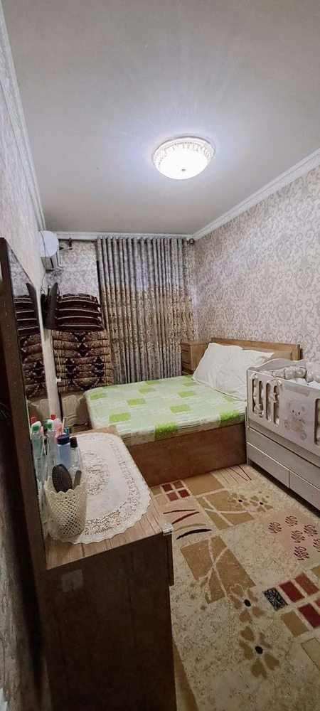 Chilonzor 19 da 2 xona 3 xona qilingan uy sotiladi