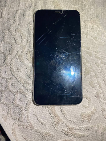Iphone x sotiladi