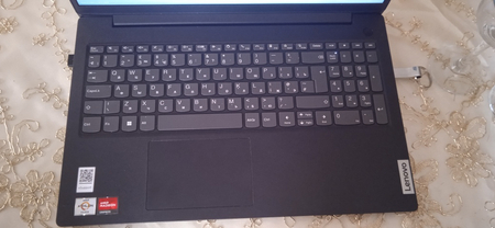 ноутбук LENOVO 8/256 SSD
