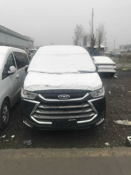 JAC M4 11 уриндикли