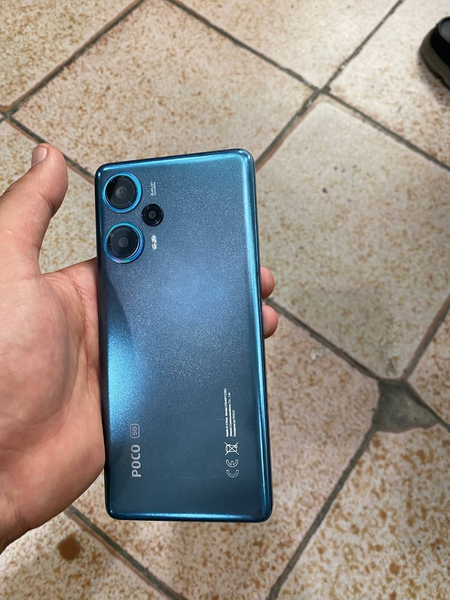 Poco f5 12/256gb