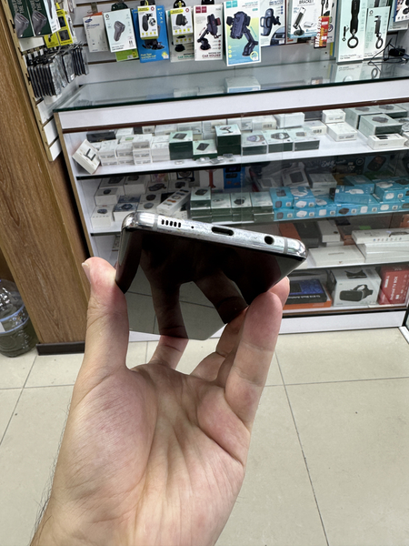 Samsung Galaxy S10+ 8/128 gb Ideal