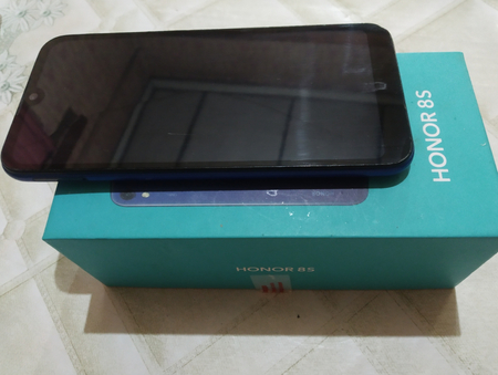 Смартфон HONOR 8S