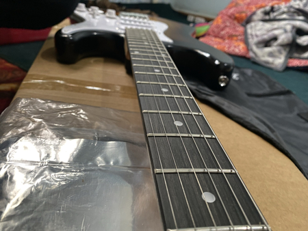 Sola gitara | elektr gitara