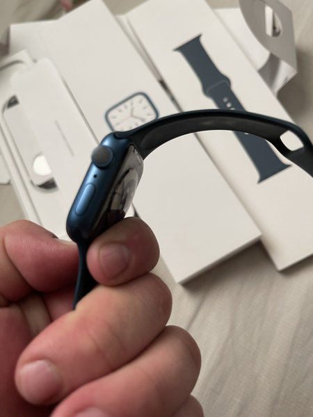 Продам Apple Watch 7 41 mm