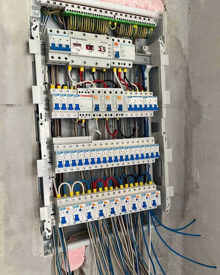 Электрика электромонтаж 220/380вольт