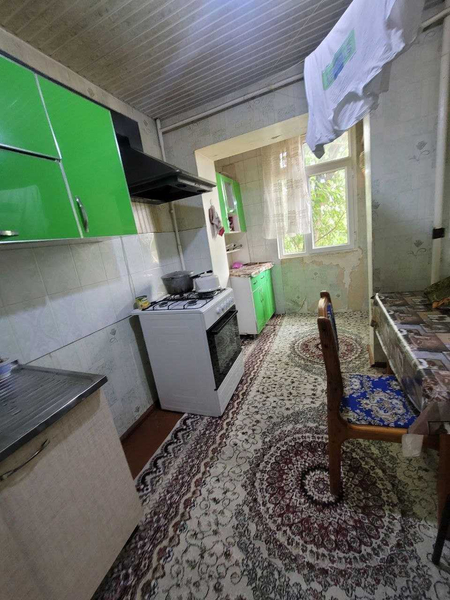 У Рисового рынка Улица Фитрата 2х комнатная 3 этаж/4 о209