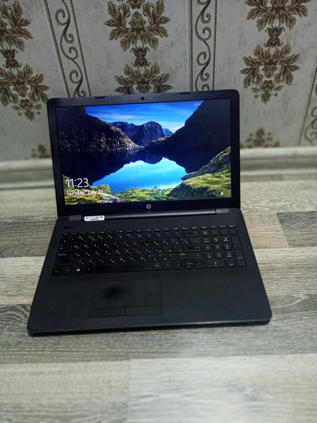 Hp core i3 7020u
