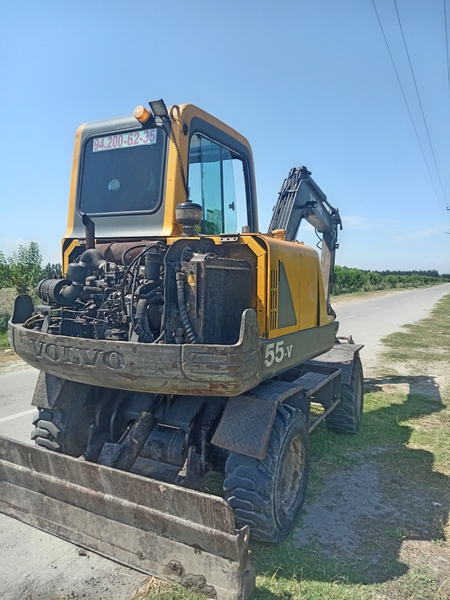 Ekskovator a'lo holatda