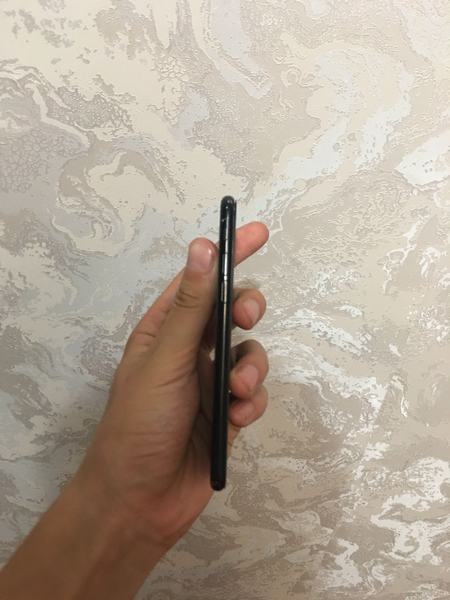 Jet black iphone 7