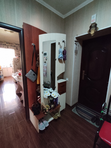 Срочно продам компактную прихожую