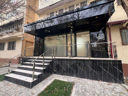 Продается Евро офис ЦУМ, кафе Достлар  96м2