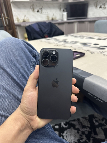 Iphone 15 pro max idloud ga tushgan yengi