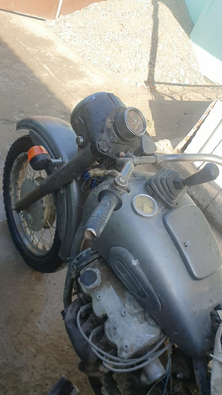 Ural motosikl srochna sotiladi