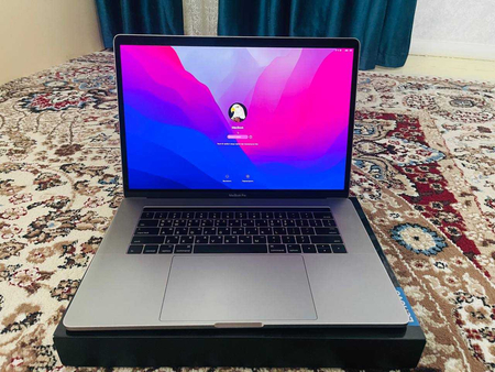 Macbook pro 15 inch 2016 16/256 GB SROCHNA
