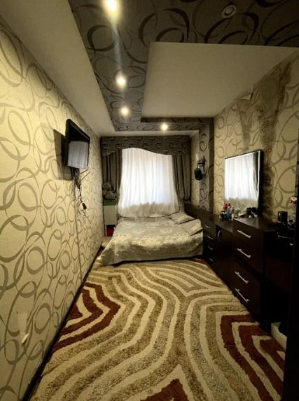 Чиланзар 8кв  2/2/4  1,5*3м²   48м²
