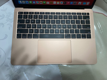 MacBook Air 2019 i5 8