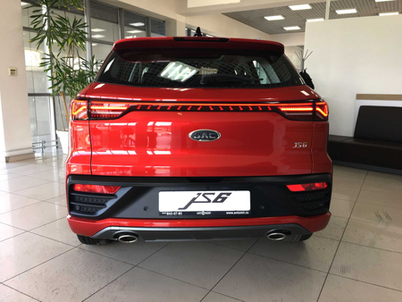 JAC JS6 крассоверлари янгича куринишда