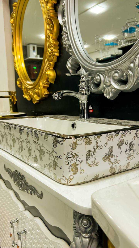 Смесители для ванной, раковины и др. в  
