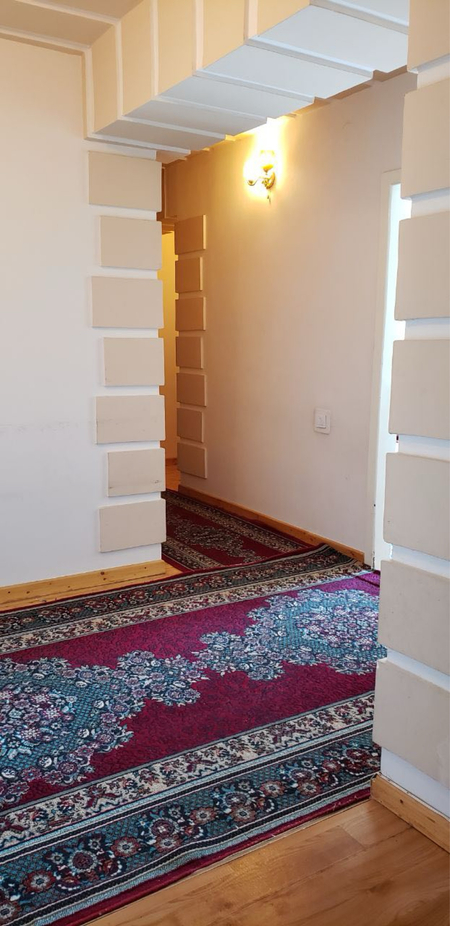 Срочно продается 4-х комн. квартира на Дархане, метро Хамид Алимджана.