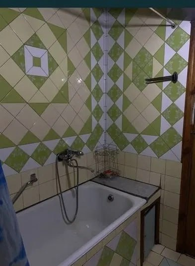 Продается квартира Чиланзар 19 2/1/4 Смежка