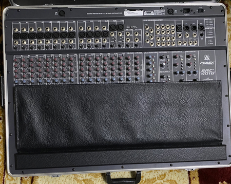 Peavey SRC 4018 mixer