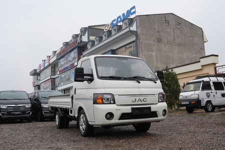 JAC X200  yuk tashish uchun labo
