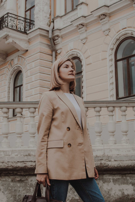 Бежевый пиджак S Stradivarius (+ серёжки в подарок)