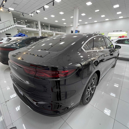 BYD HAN Long rang 715 km 2023