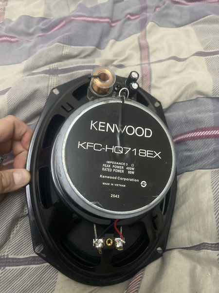 Колонки  новые Kenwood 718