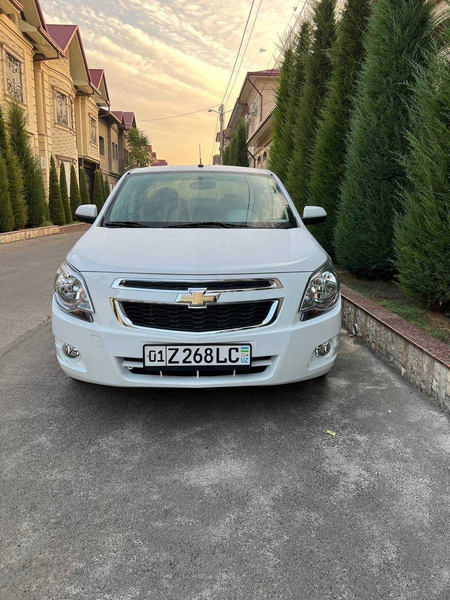 Cobalt 2023 yil, oq rang, 4900 km yurgan