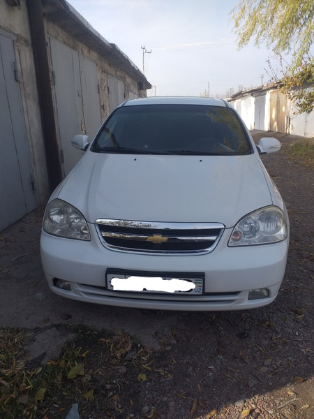 Chevrolet Lacetti 1.8 avtomat.