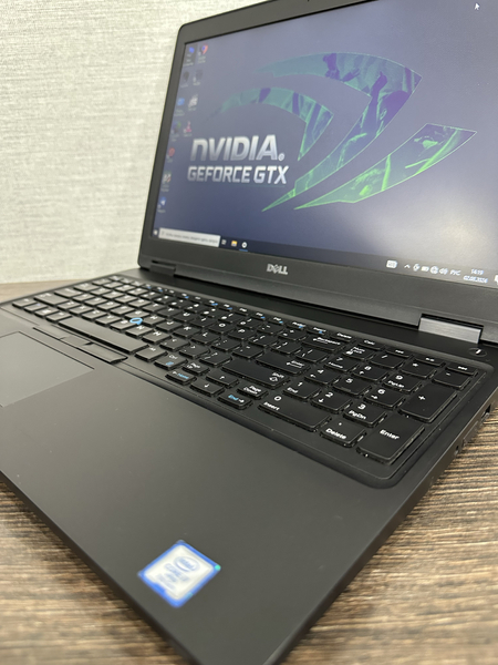 8-Ядерный Dell Precion 3520 intel Core i5 IPS 15.6 Nvidia GeForce DDR5