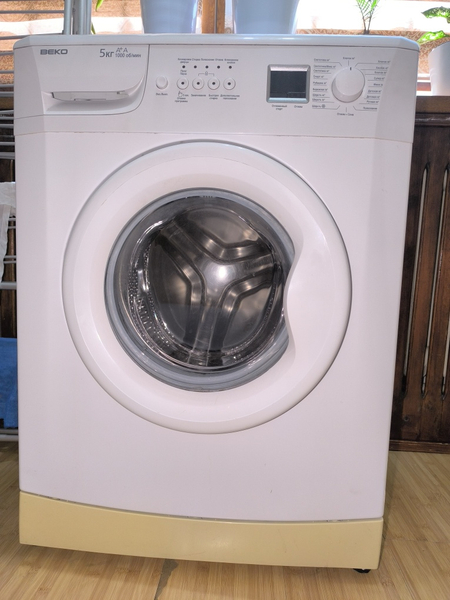 BEKO продается стиральная машина на запчасти