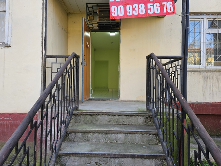 Продаётся квартира в нежилом фонде