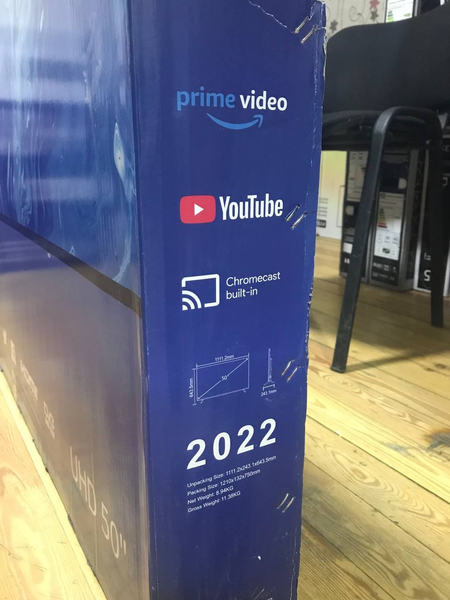 Samsung 50 Smart TV  С голосовой пультом + аеромыш 2022 год телевизор