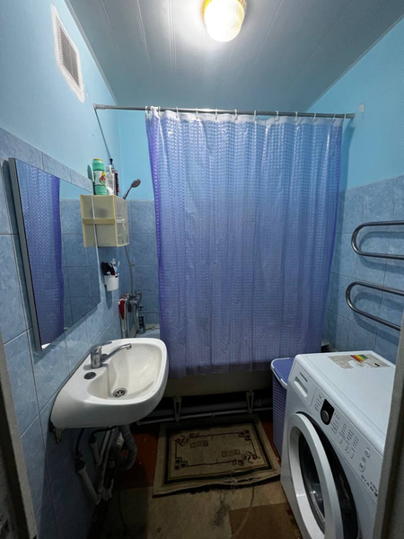 Продаётся Сергели 7   2 комн  65кв