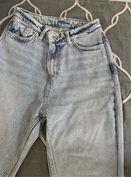 Джинсы Zara
