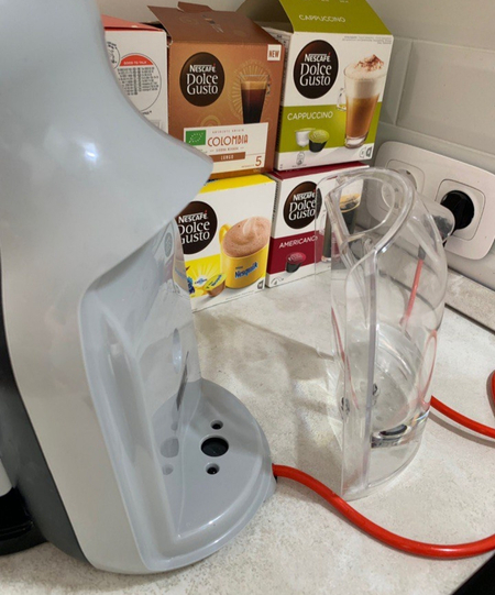 Капсульная кофеварка Dolce Gusto Mini me