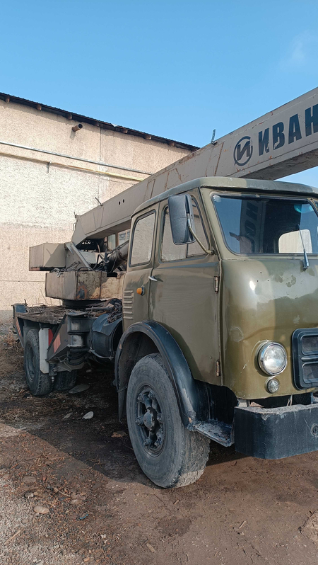 Автокран Ивановец