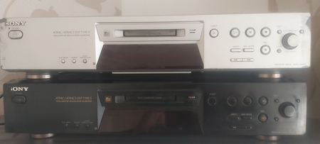 minidisk  SONI -480  sotladi. Holati yahshi .