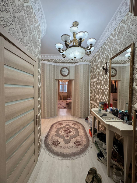Срочно продаю на Юнусабаде -17 Новастройка 2/5/9