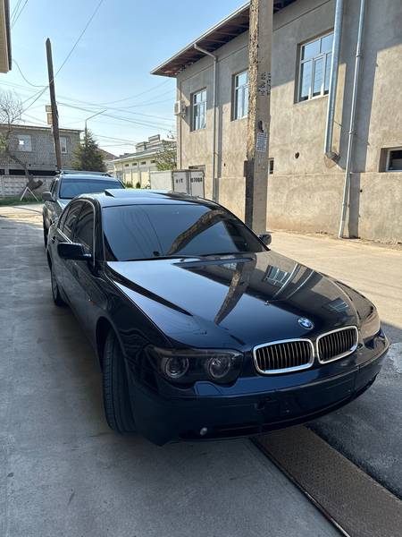 BMW 745i E65 4.4