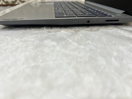 Lenovo ideapad 3